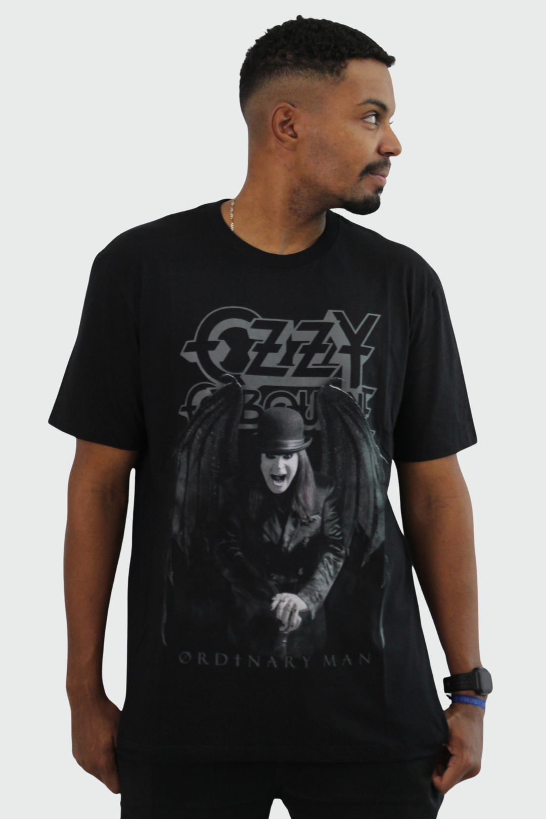 Camiseta Manga Curta Ozzy Osbourne Ordinary Man – Consulado do Rock ...